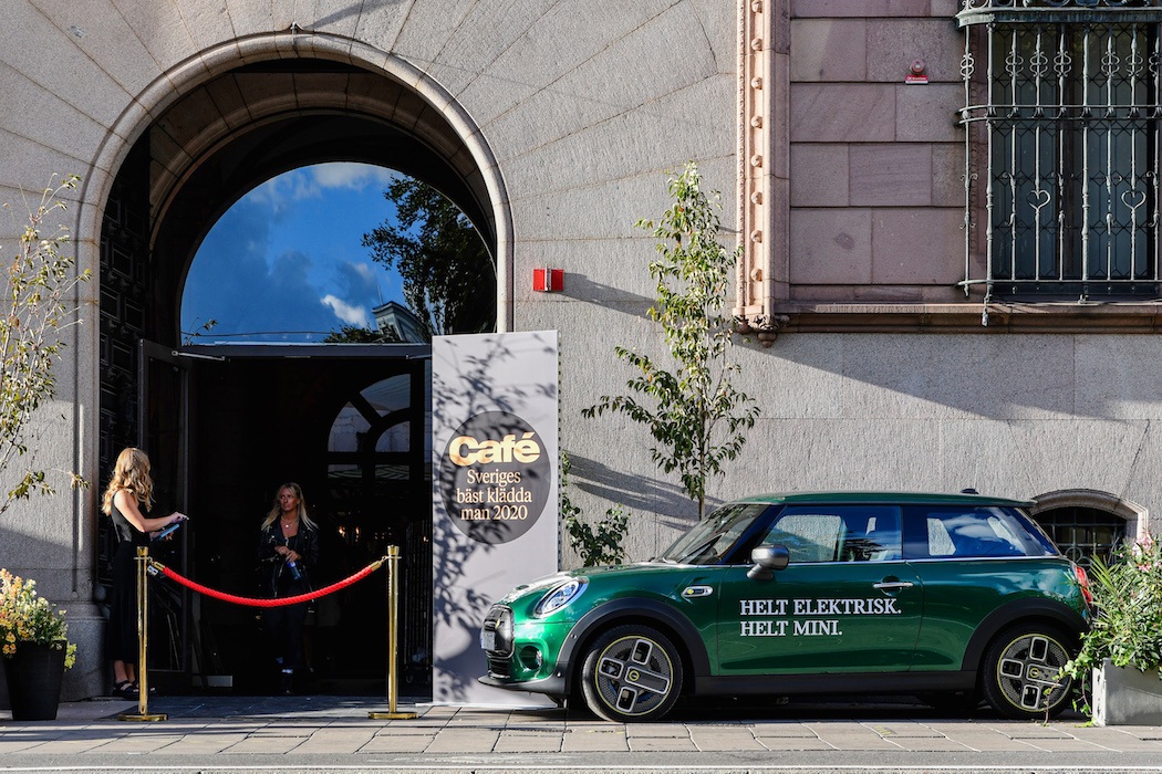 Café korade Sveriges bäst klädda man 2020 – här är alla bilder från ...