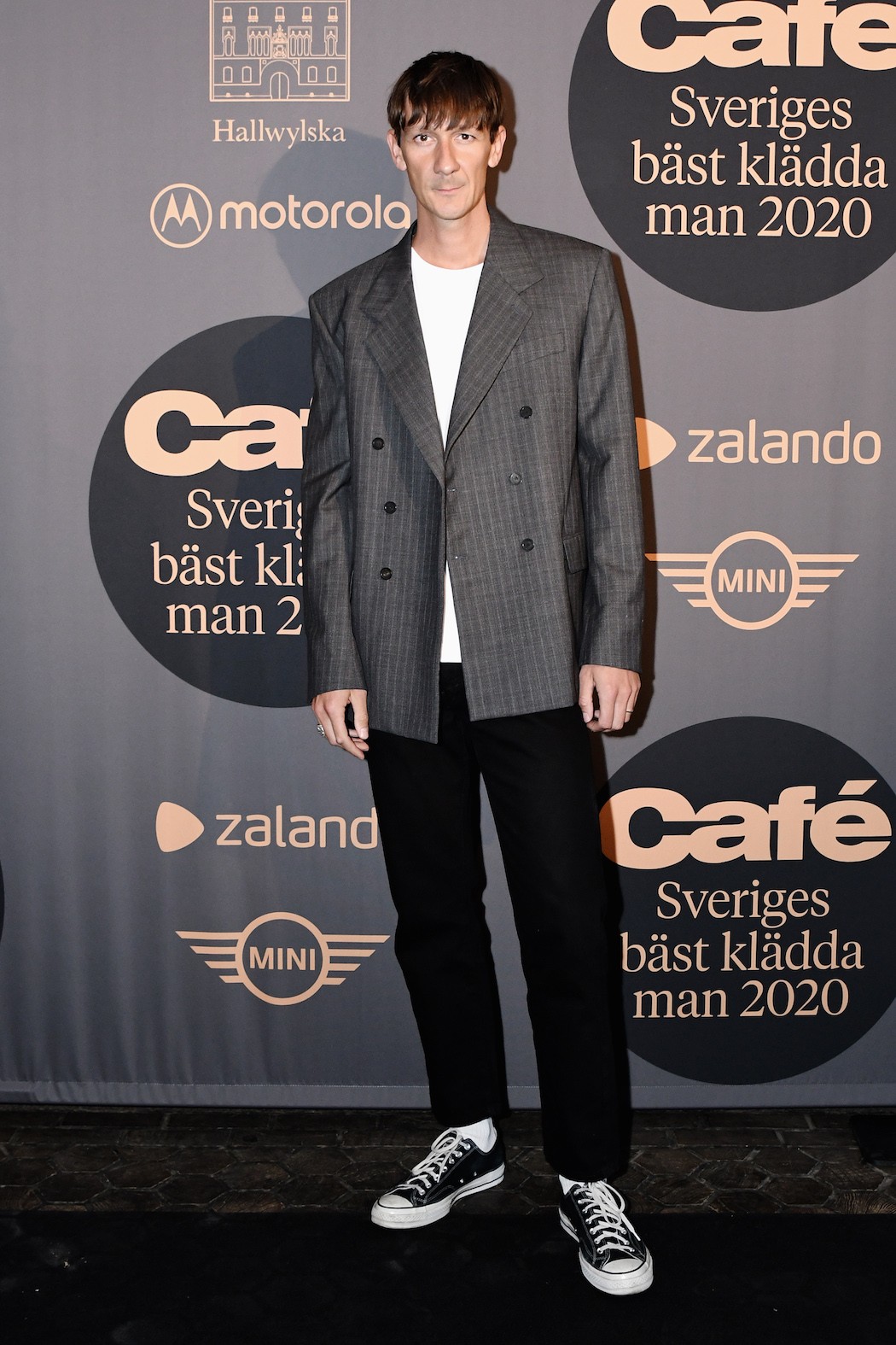 Café korade Sveriges bäst klädda man 2020 – här är alla bilder från ...