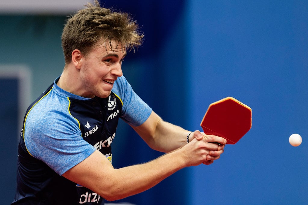 Nu finns STIGAs sexkantiga pingisracket som padelracket | Cafe.se